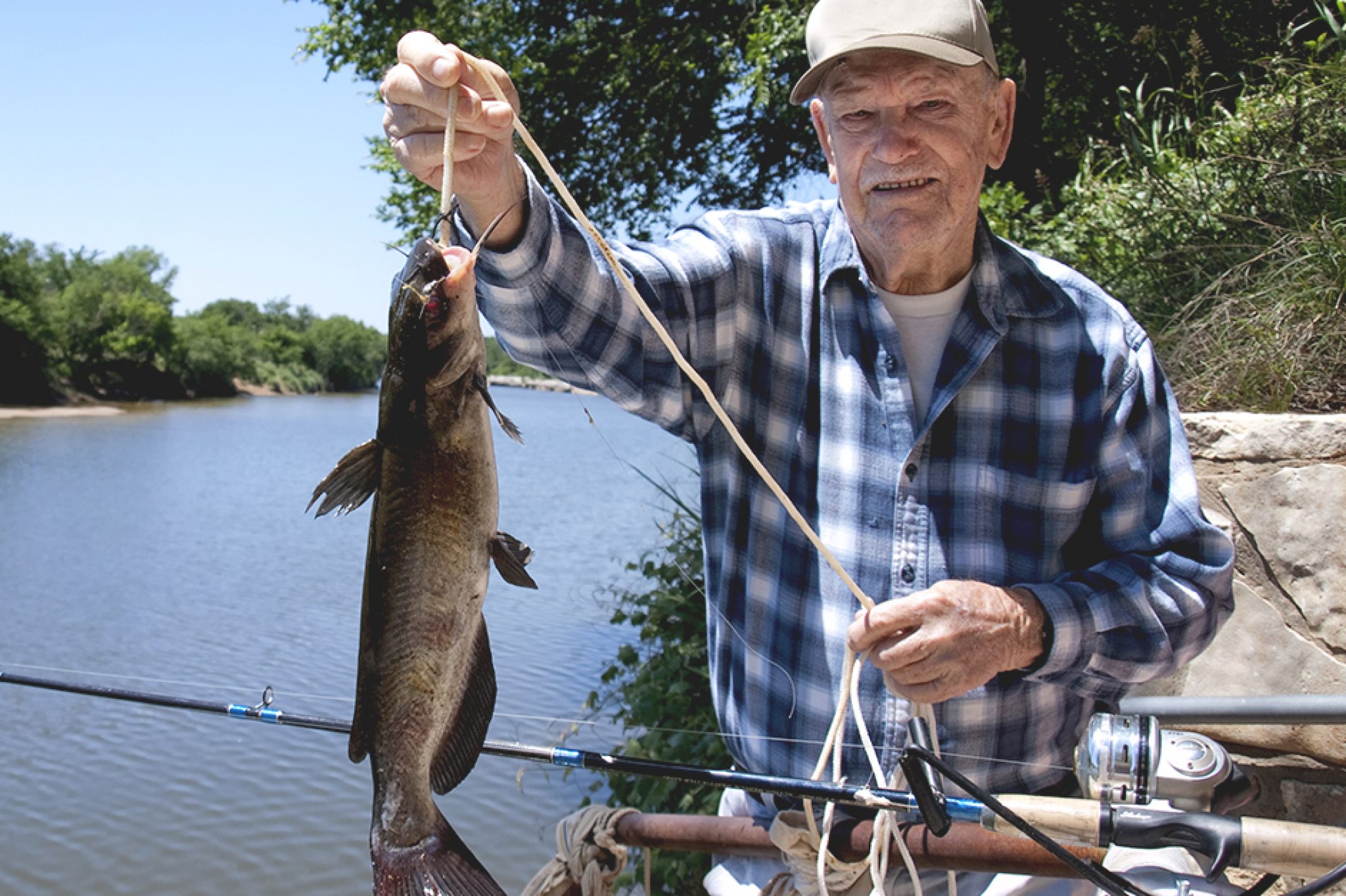 Guide to the Best Catfish Rod and Reel Setup - FishRook